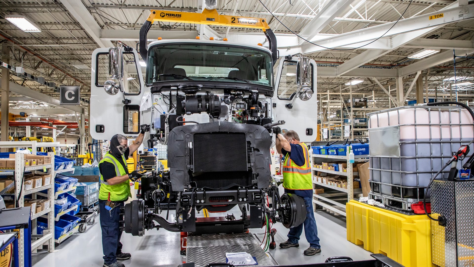 Mack Trucks begins full production of Mack MD Series | Trailer Body ...