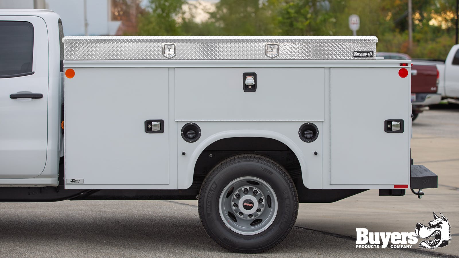 Diamond Tread Service Body Topper Tool Box Series | Trailer Body Builders